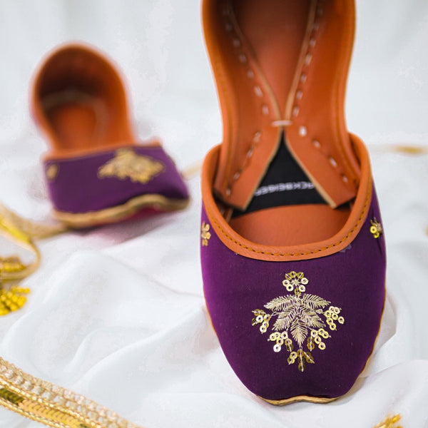 Khussa – BlackBeiger - Premium Footwear Brand