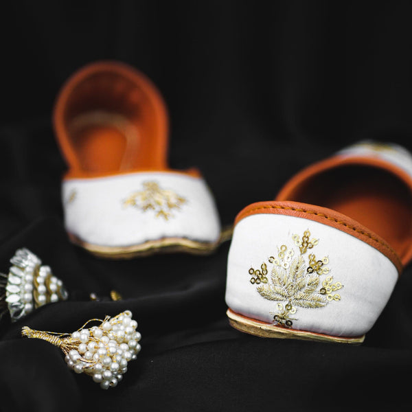 Khussa – BlackBeiger - Premium Footwear Brand